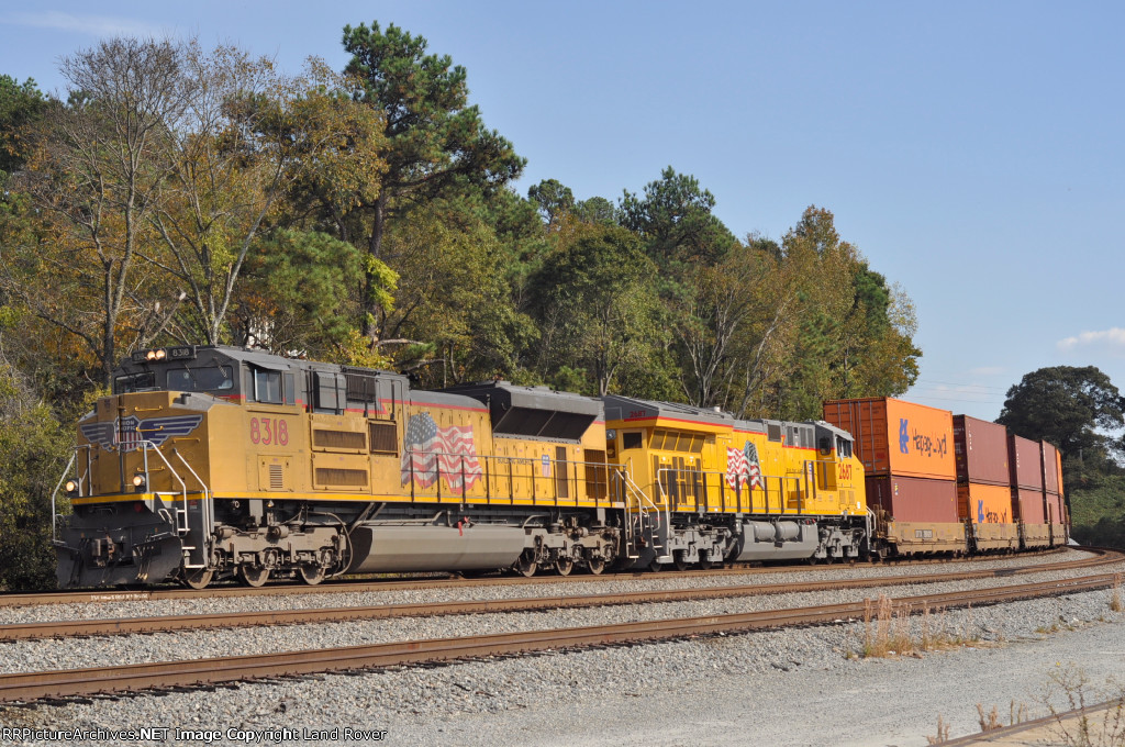 UP 8318 On NS 285 Northbound